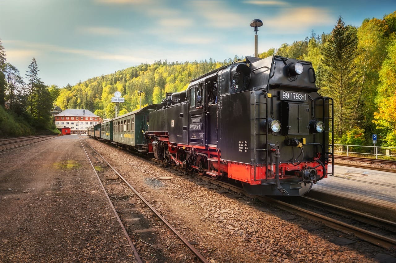 6 Incredible Rail Journeys To Experience In Europe | Trip Treasury